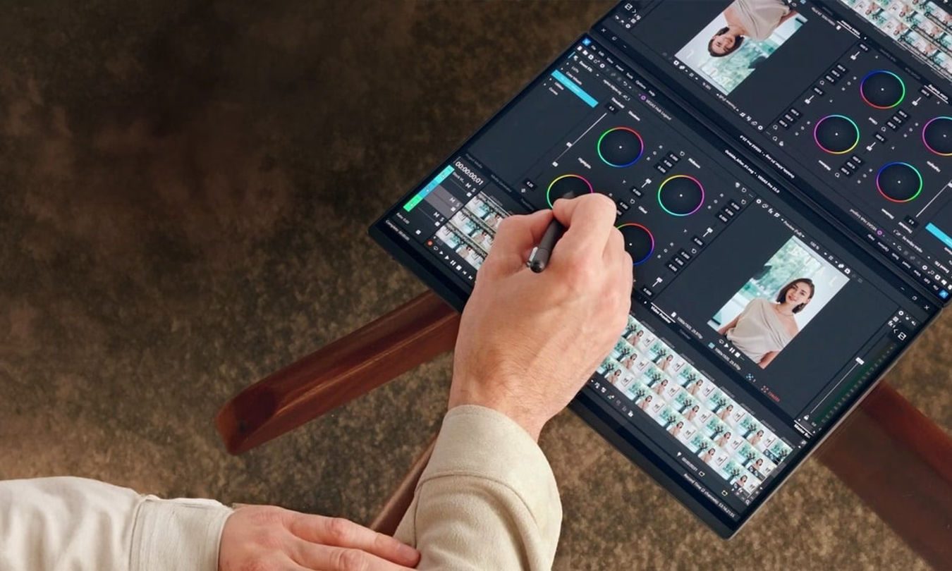 Your Zenbook Duo’s smaller hinge gap makes dual screens feel seamless