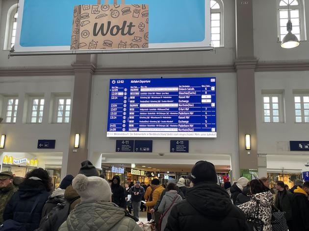 Newsticker Winter: Fernverkehr der Bahn weiter gestört – Stadtbusse in ...