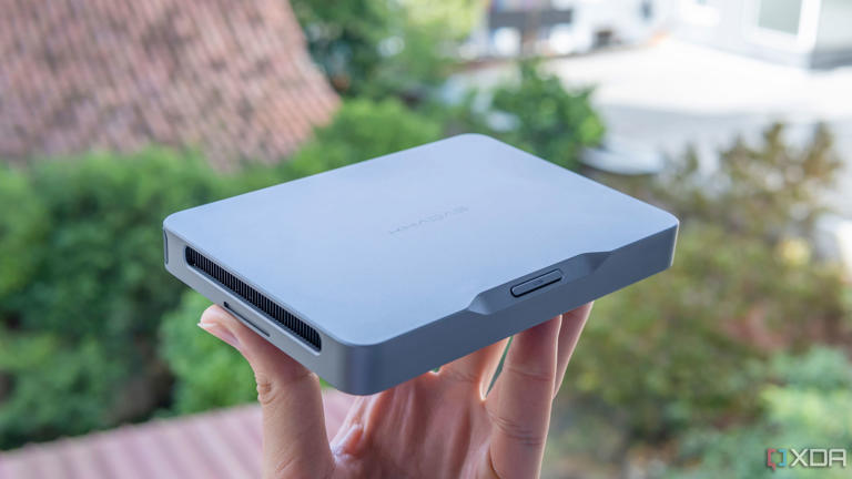 Smart TVs have been deteriorating for years, so I use a PC instead