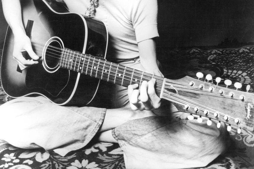 David Bowie's most iconic looks as photos capture enduring legacy 10 ...