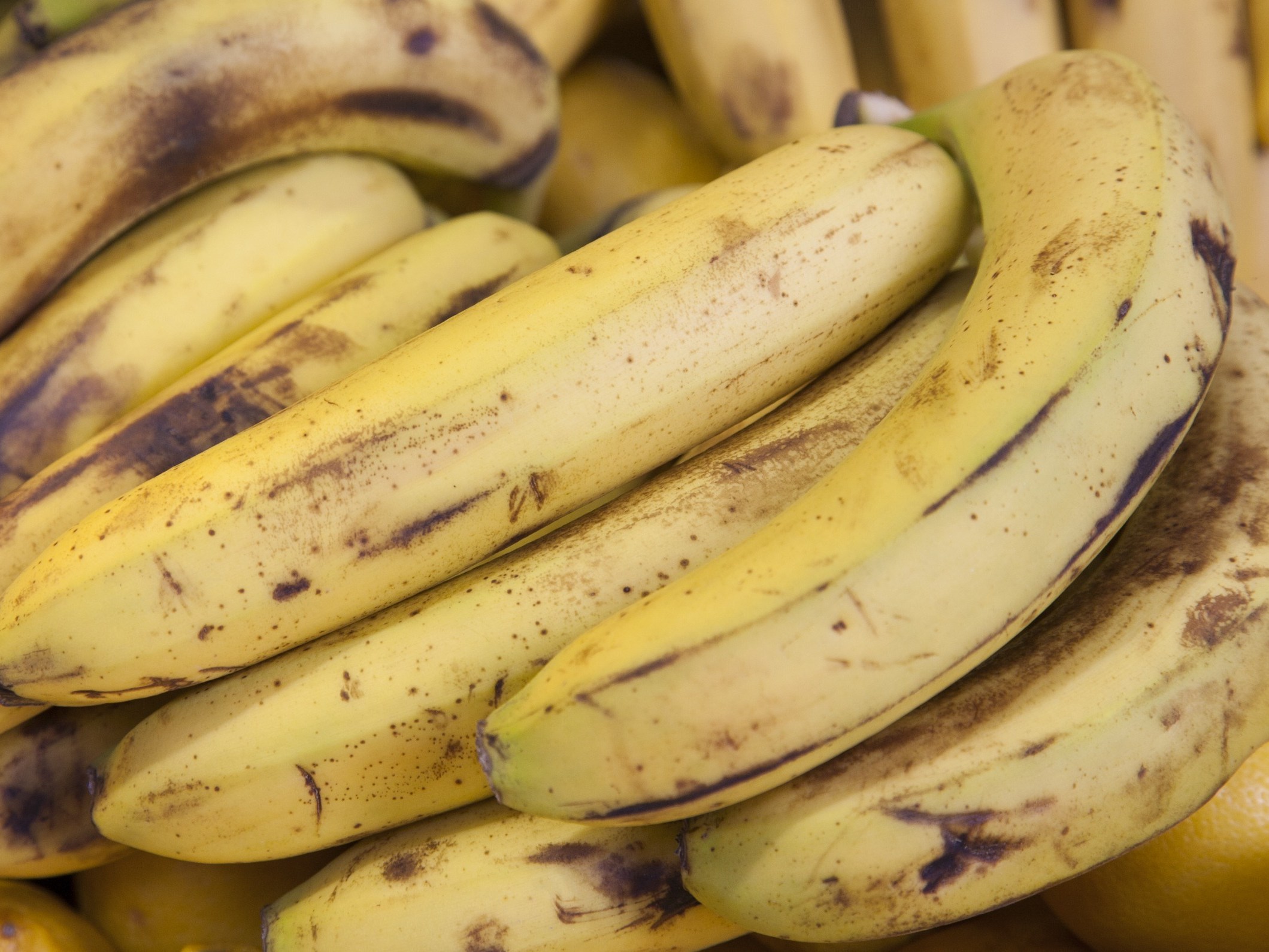 Ten banan nie bez powodu ma inny kolor. Dietetycy mówią wprost, jak ...