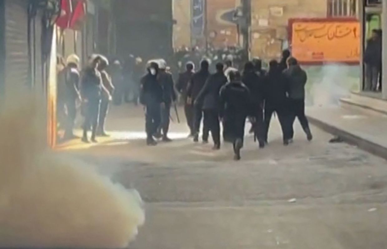 Am zweiten Abend in Folge Massenproteste im Iran