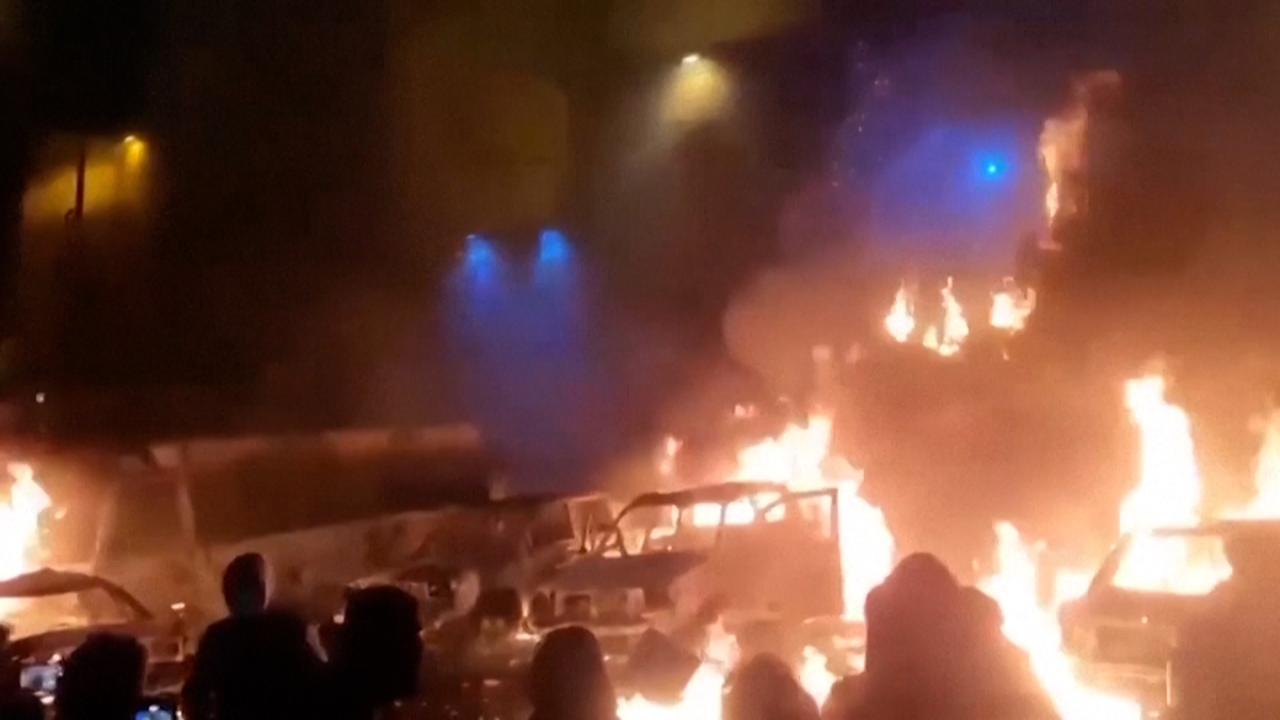 Trump warns US could 'hit' Iran amid ongoing anti-government protests