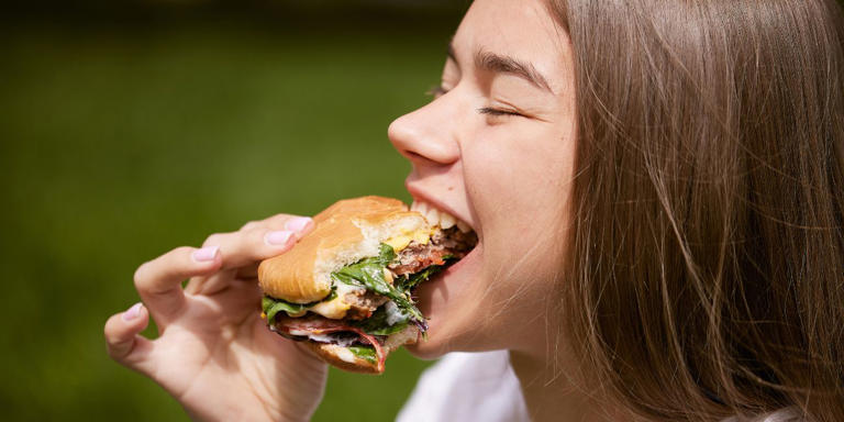 Cancer : ces 2 aliments à éviter à tout prix selon oncologues (même ...