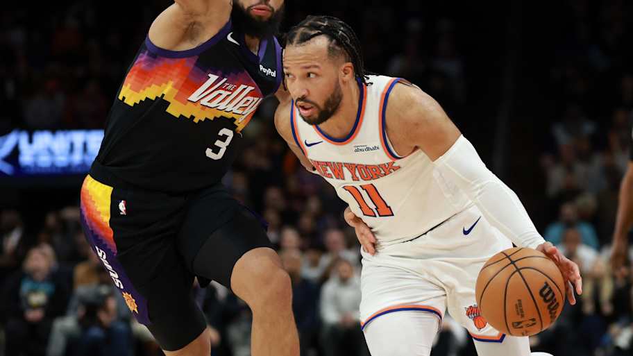 Knicks lose back-and-forth game to Suns