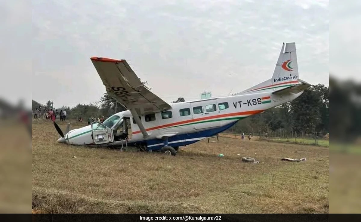 Small plane crash lands in Odisha's Rourkela, 6 injured