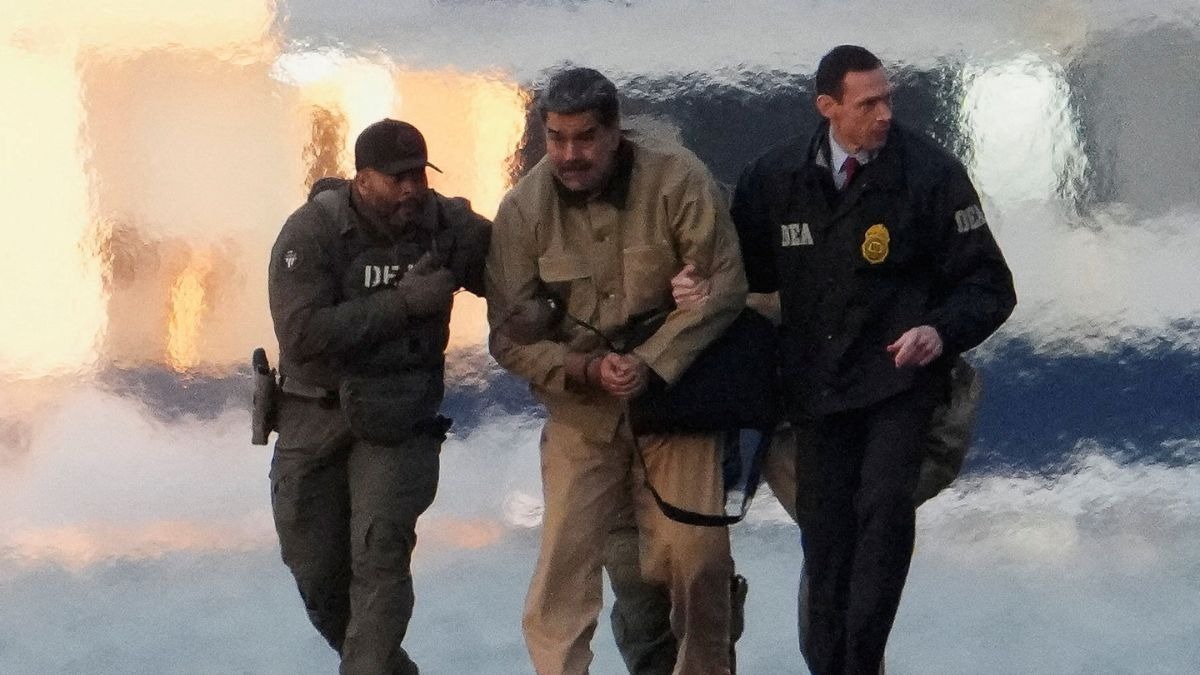 How collapse of Chinese air cover during US strikes on Venezuela ...