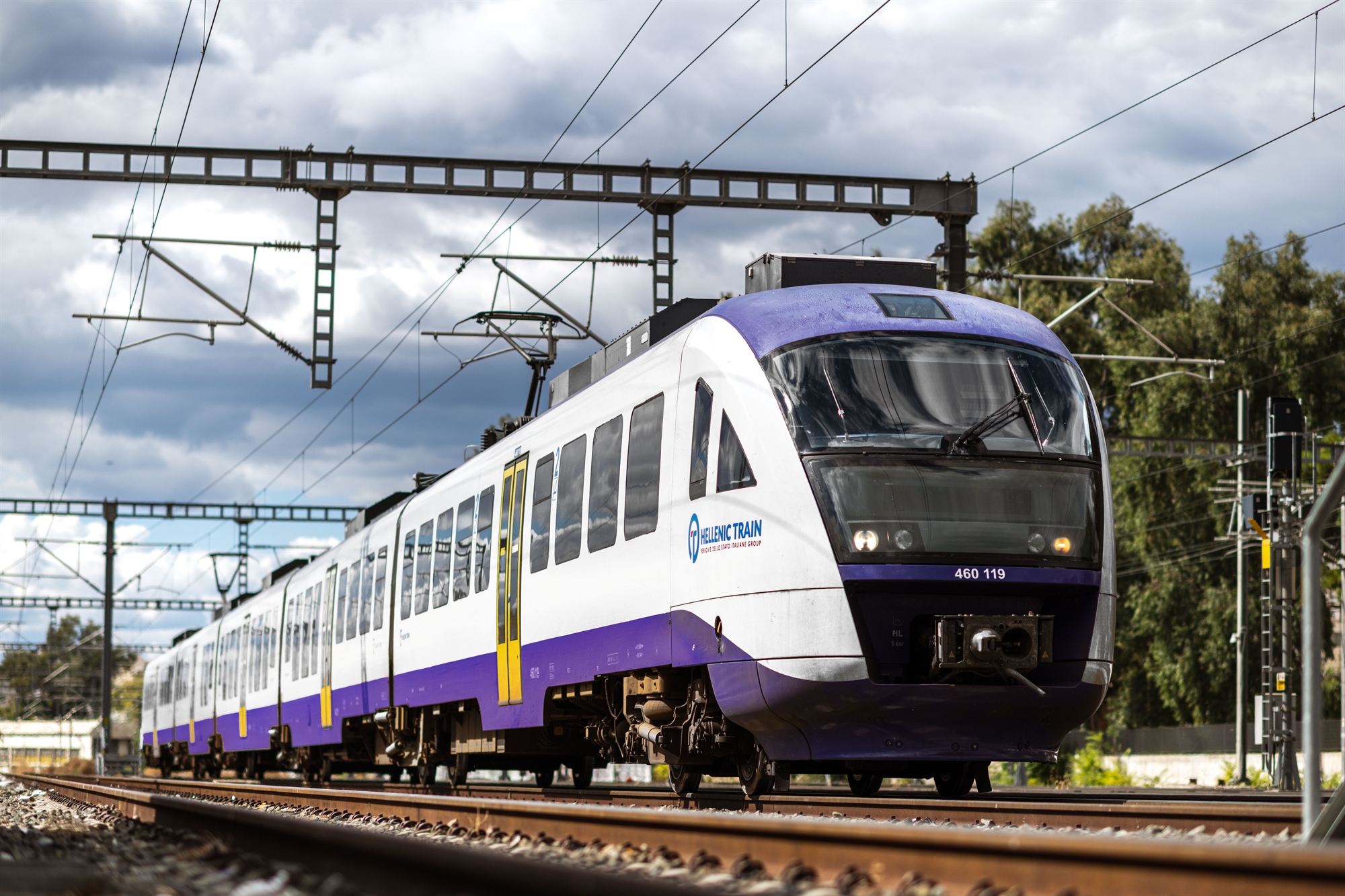 Αυστηρό χρονοδιάγραμμα για νέα τρένα, επενδύσεις από τη Hellenic Train