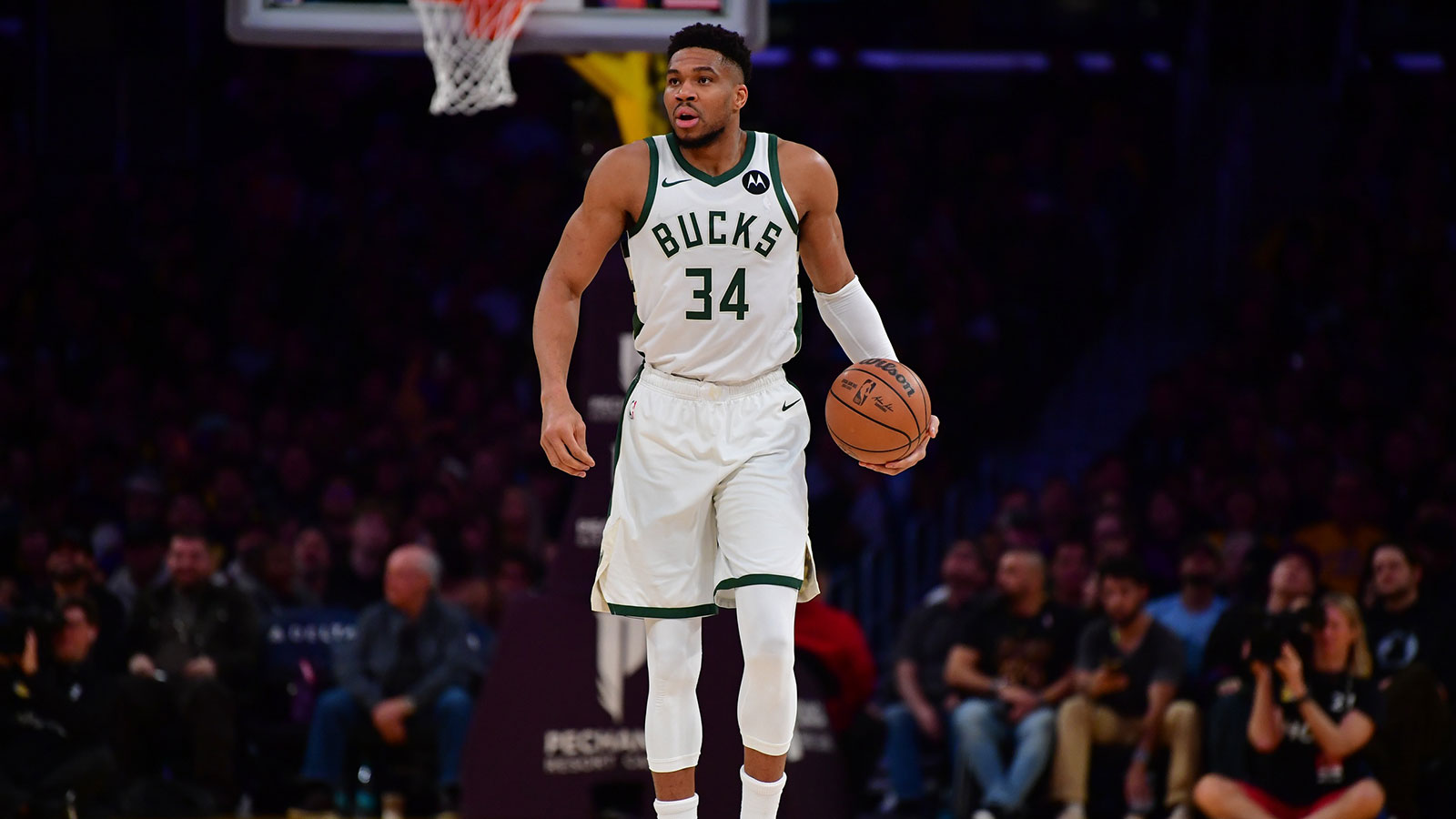 NBA rumors: Giannis Antetokounmpo trade scenario that could keep ...