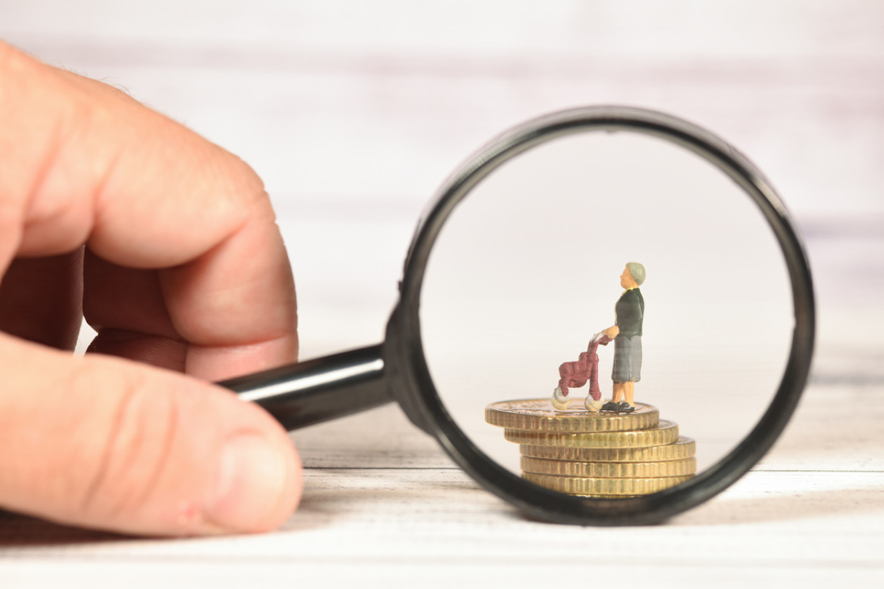 Minimum vieillesse : les revenus à ne pas dépasser pour toucher l’ASPA ...