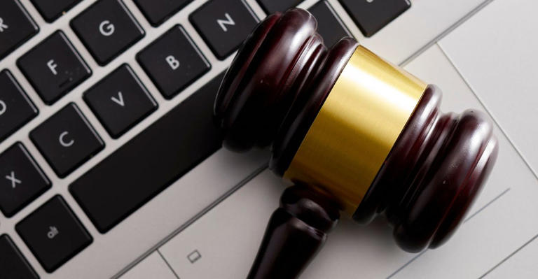 Microsoft blocks Chrome downloads on Windows—1.4B users hit with ...