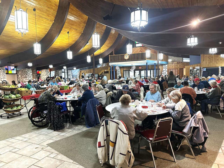 Produce bingo draws 116 at Manistee senior center