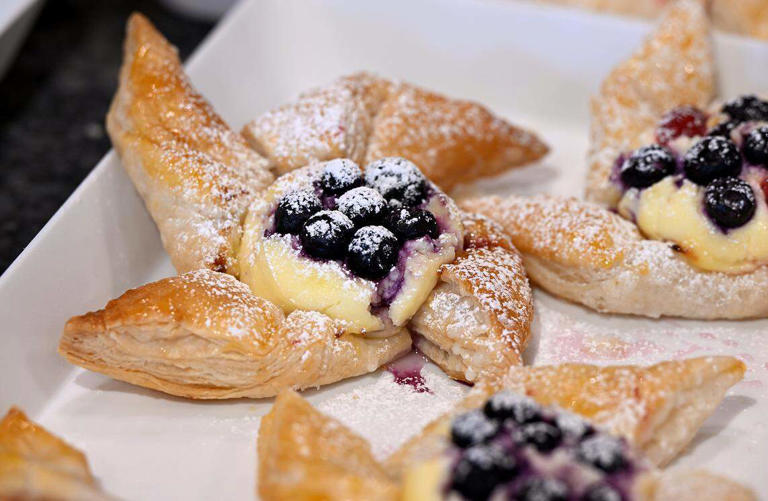 Authentic German bakery Mama G's opens new Manatee location. Take a look