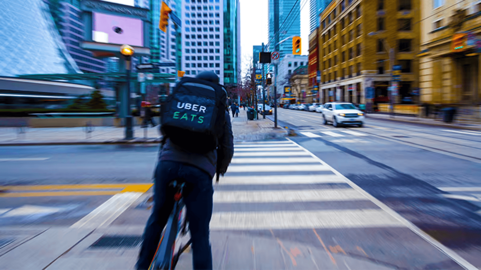 Uber Eats driver criticises Tesla Model Y; promotes 1999 Fiat in viral ...