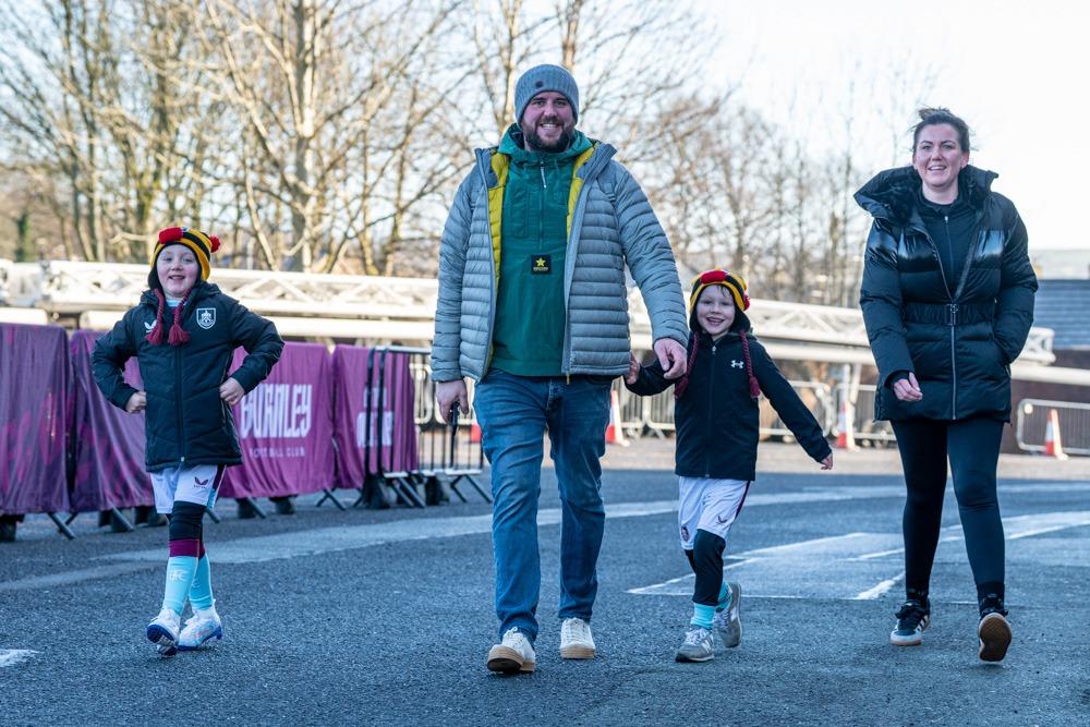 25 photos of Burnley fans arriving at Turf Moor for FA Cup tie against ...
