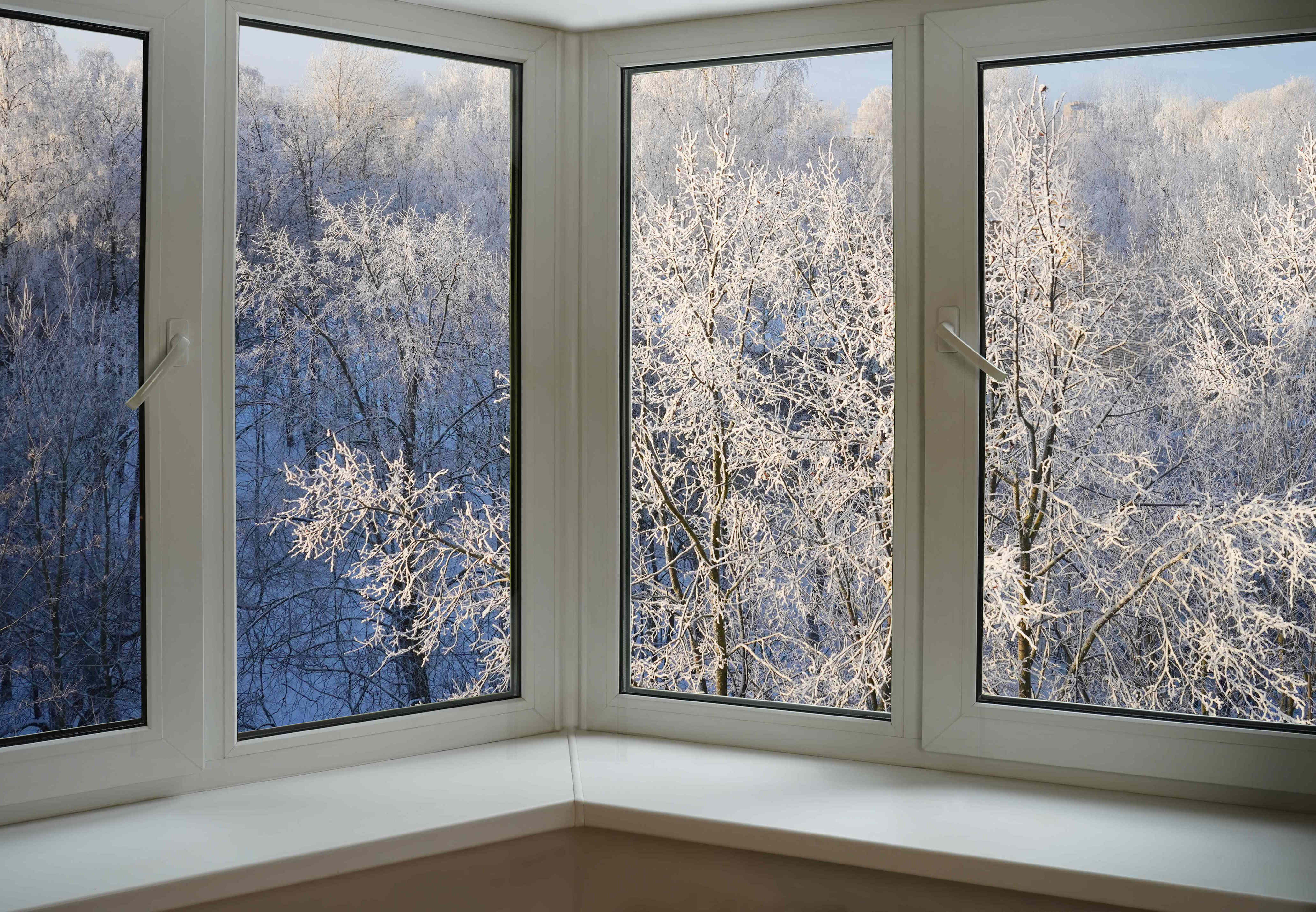 Do covered windows actually keep homes warmer in winter? HVAC experts ...