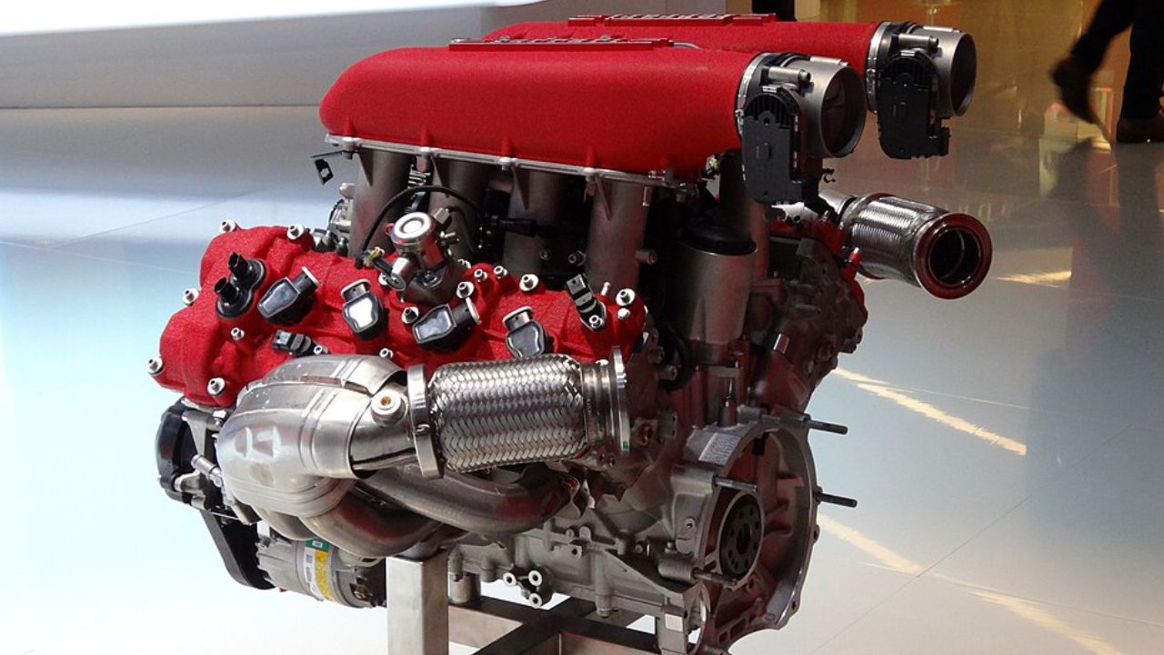 11 high-rev engines that defined driving purity
