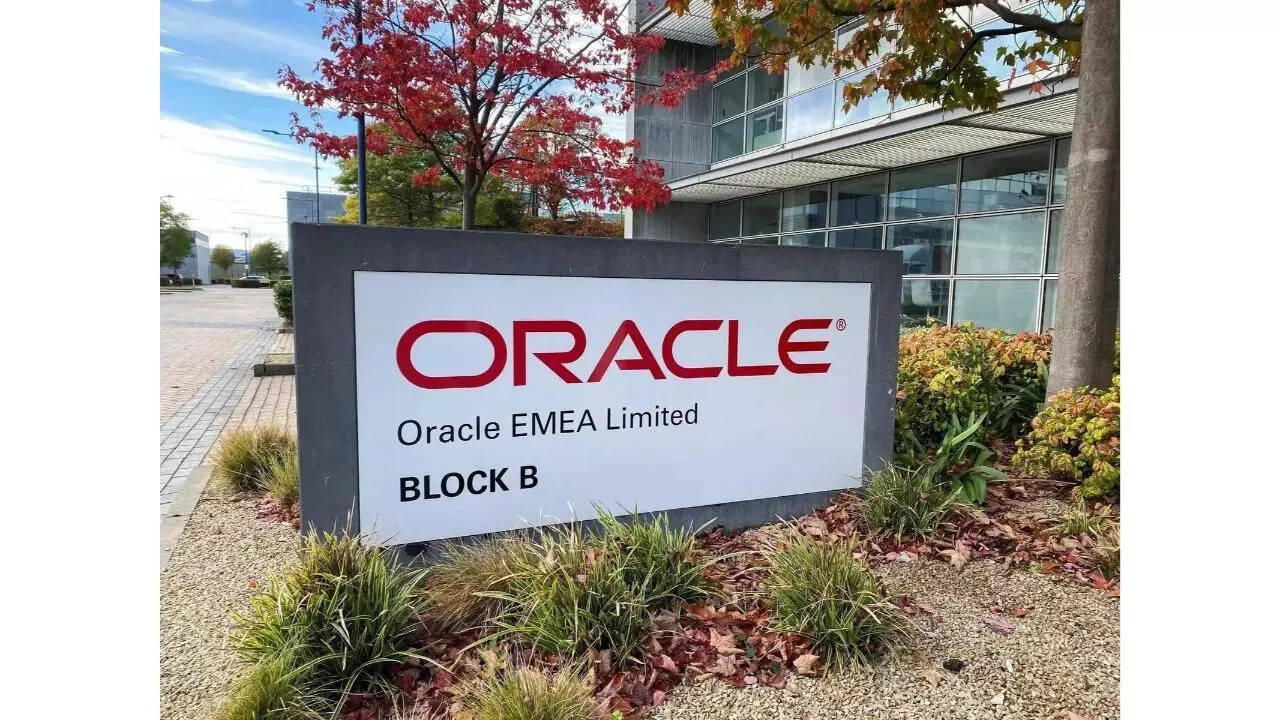 Oracle announces retirement of two of its oldest board members, says ...