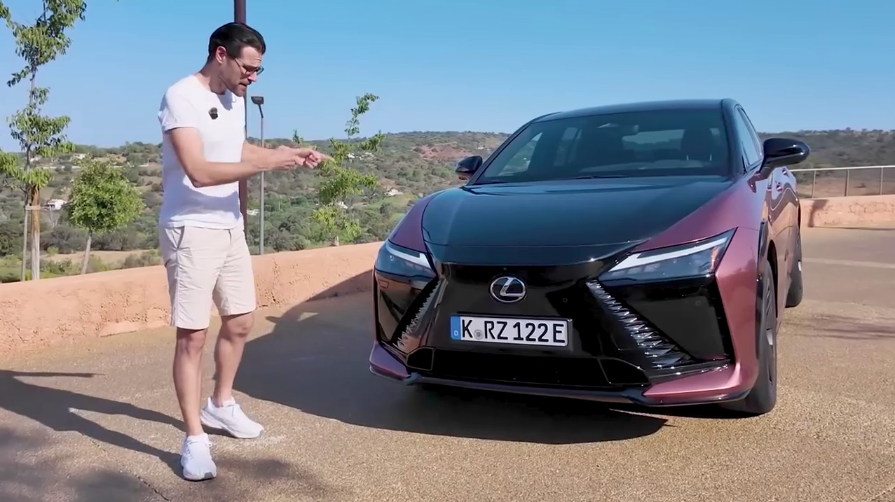 Lexus RZ dirección por cable