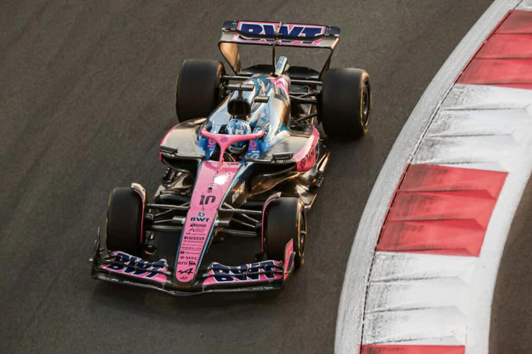 Alpine set to delay first 2026 car test over Mercedes engine issue