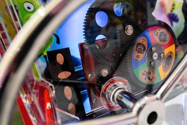 Will the death of the penny kill the beloved elongated souvenir?