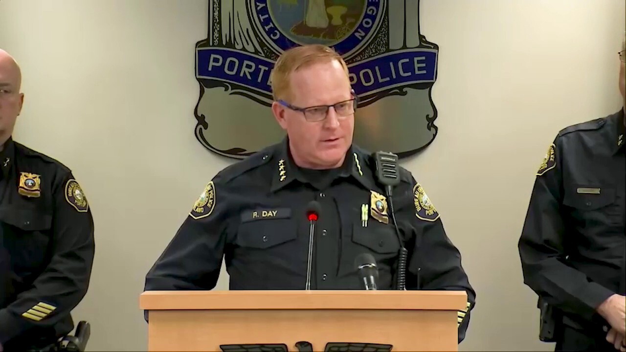 Portland police chief tears up after revealing Tren de Aragua link to ...