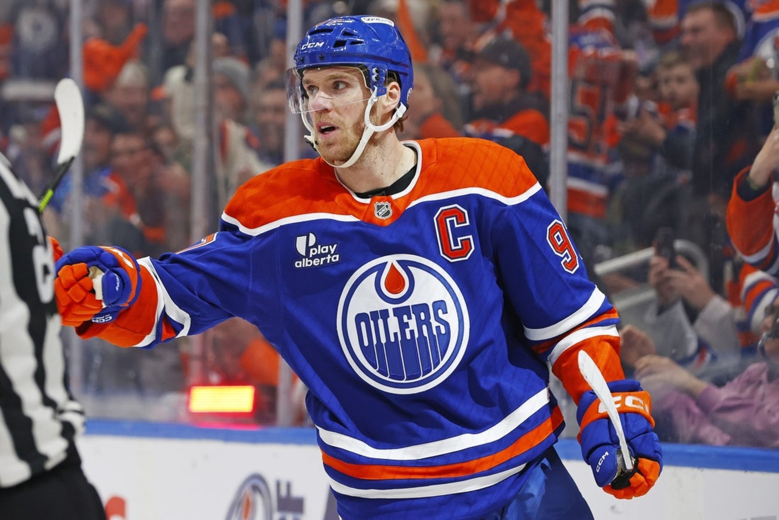Oilers' Connor McDavid strives to continue torrid pace vs. Kings