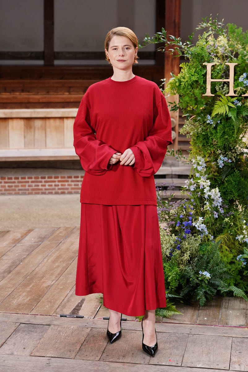 Jessie Buckley, la desconocida (y estilosa) actriz de 36 años que ...