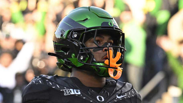 Oregon running back Jordon Davison addresses surprise injury