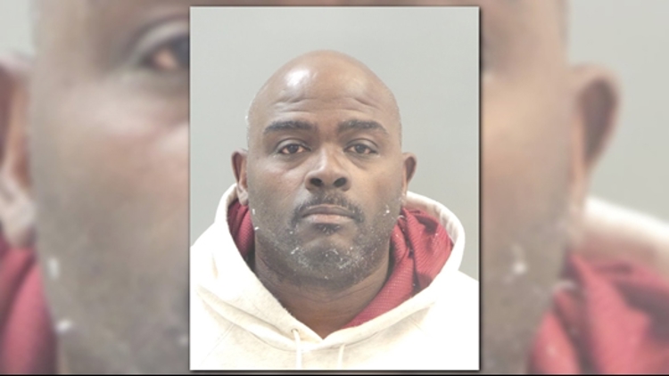 St. Louis man gets 28 years for beating his wife to death