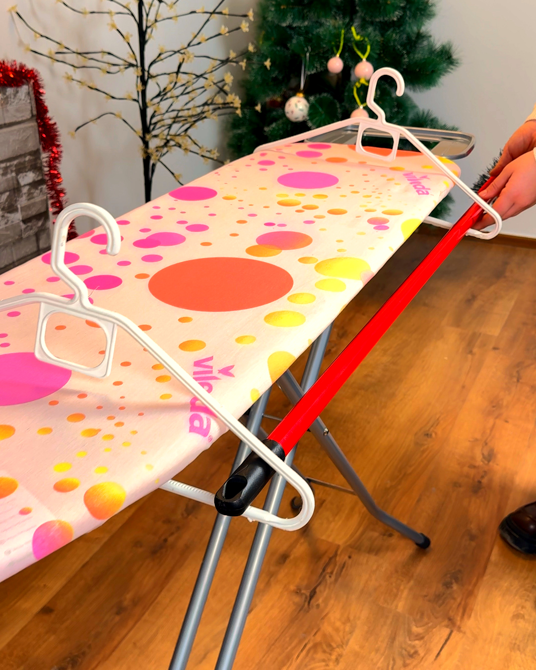 This wrapping technique saves so much time 🎁