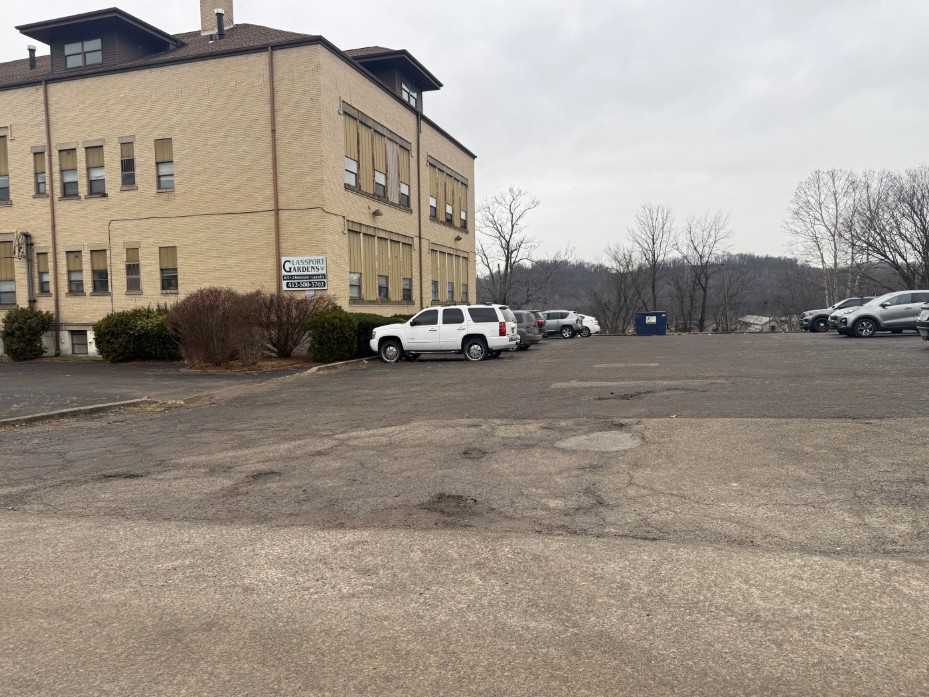 Person injured after stabbing at Glassport apartment building