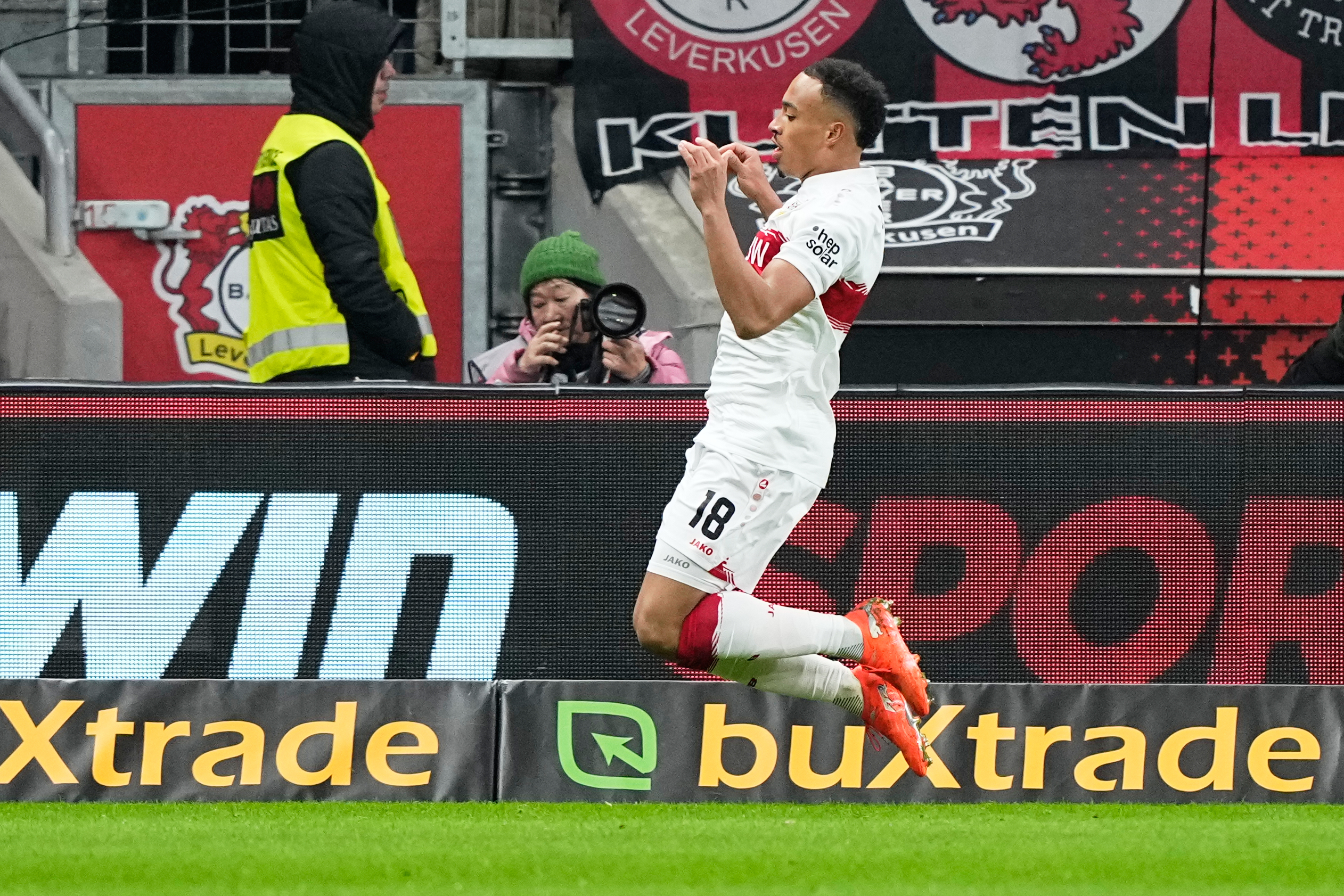 Stuttgart sweeps aside Leverkusen as snow hampers the Bundesliga
