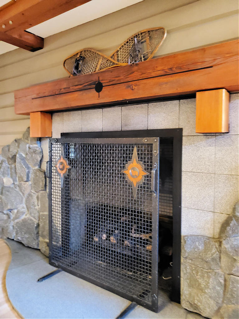 I've stayed at Old Faithful Snow Lodge 3 times, here's why it's worth ...