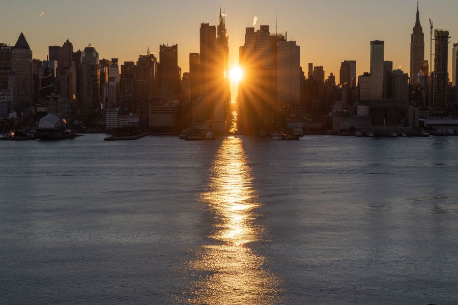 Reverse Manhattanhenge returns to NYC this weekend