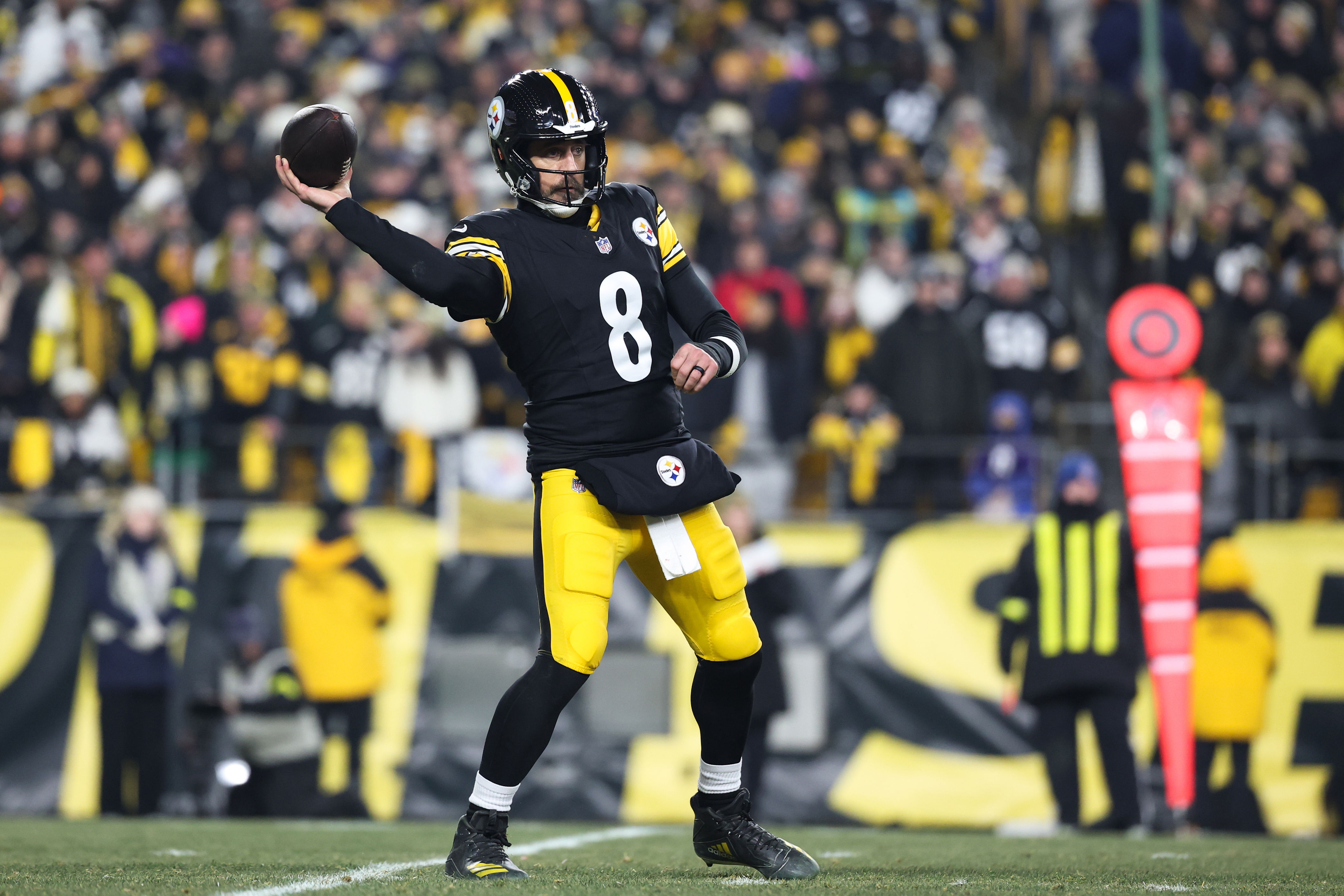 Steelers expected to welcome back Aaron Rodgers next year if he decides ...