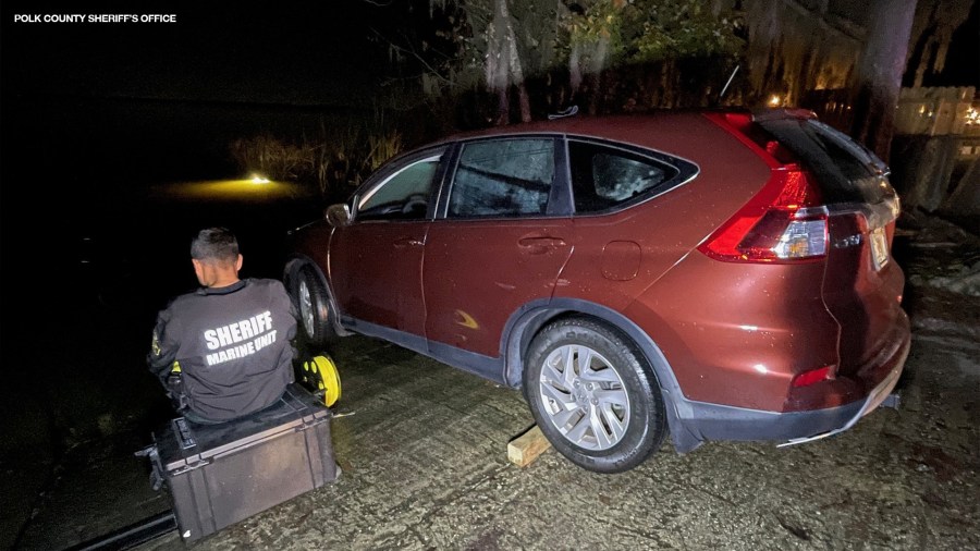 Police pull man’s body, still buckled in car, out of Lake Marion