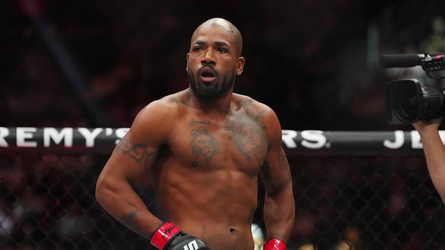 28-fight UFC veteran to face fighter 13 years his junior in banger UFC ...