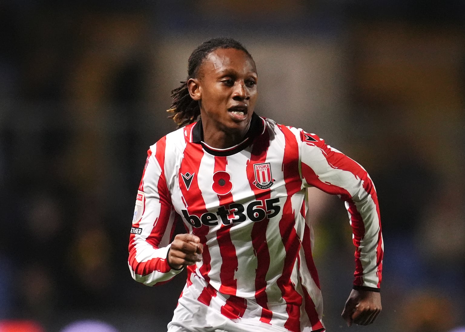 Lamine Cisse stunner earns Stoke FA Cup success over slumping Coventry