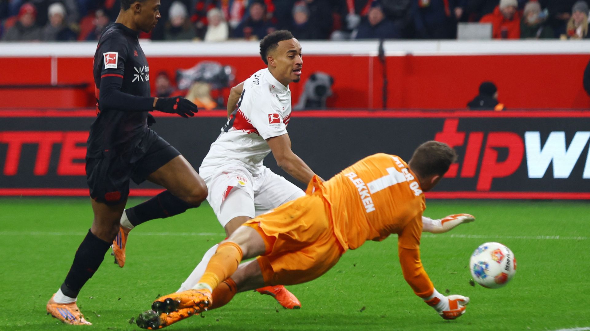 VfB Stuttgart deklassiert Bayer Leverkusen