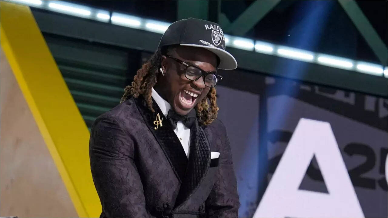 What was Ashton Jeanty’s net worth in 2025? Inside the contract and ...