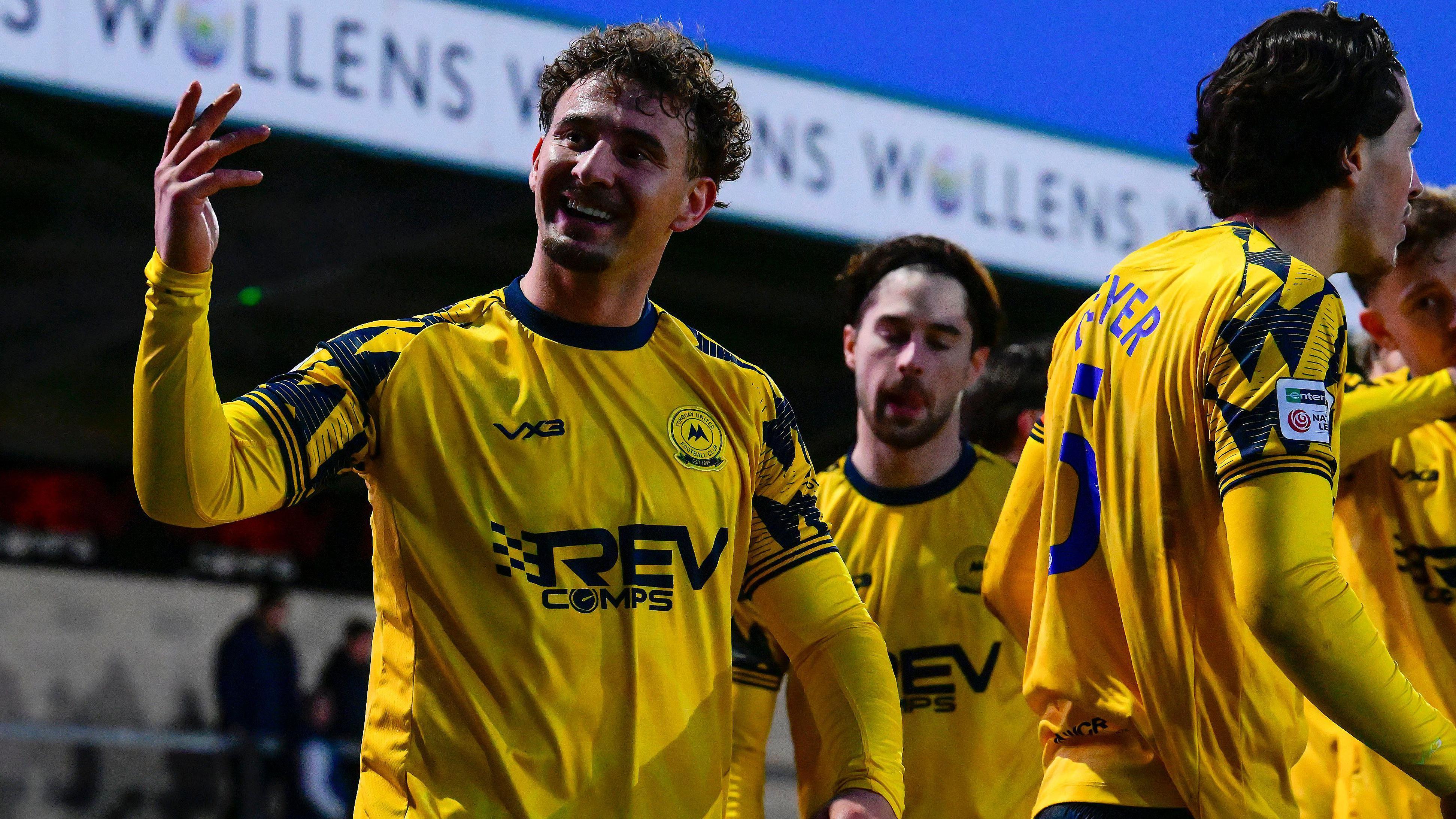 'Professional' Torquay brush aside Hampton & Richmond