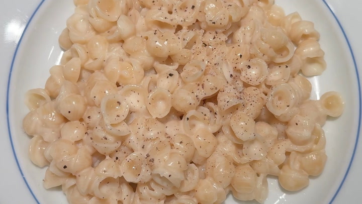 Boxed mac and cheese upgrade recipe