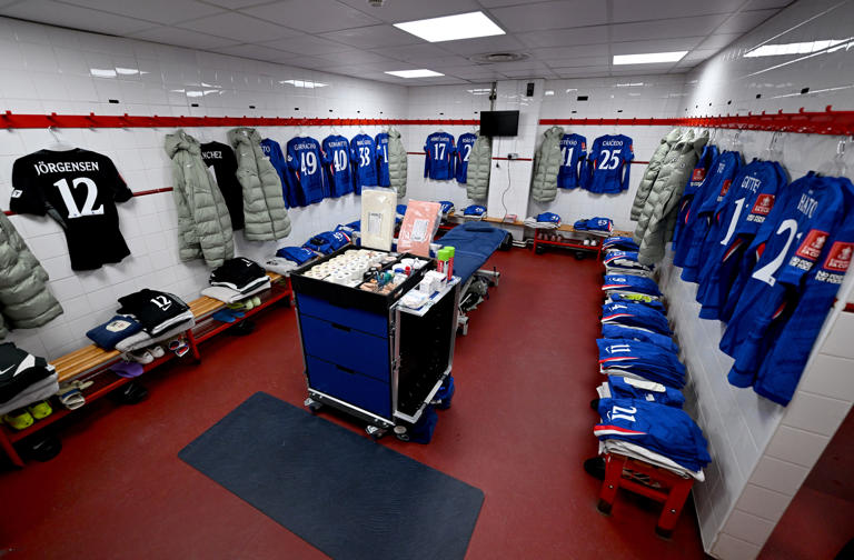 Charlton 0-1 Chelsea: Hato scores emphatic opener before break - Live