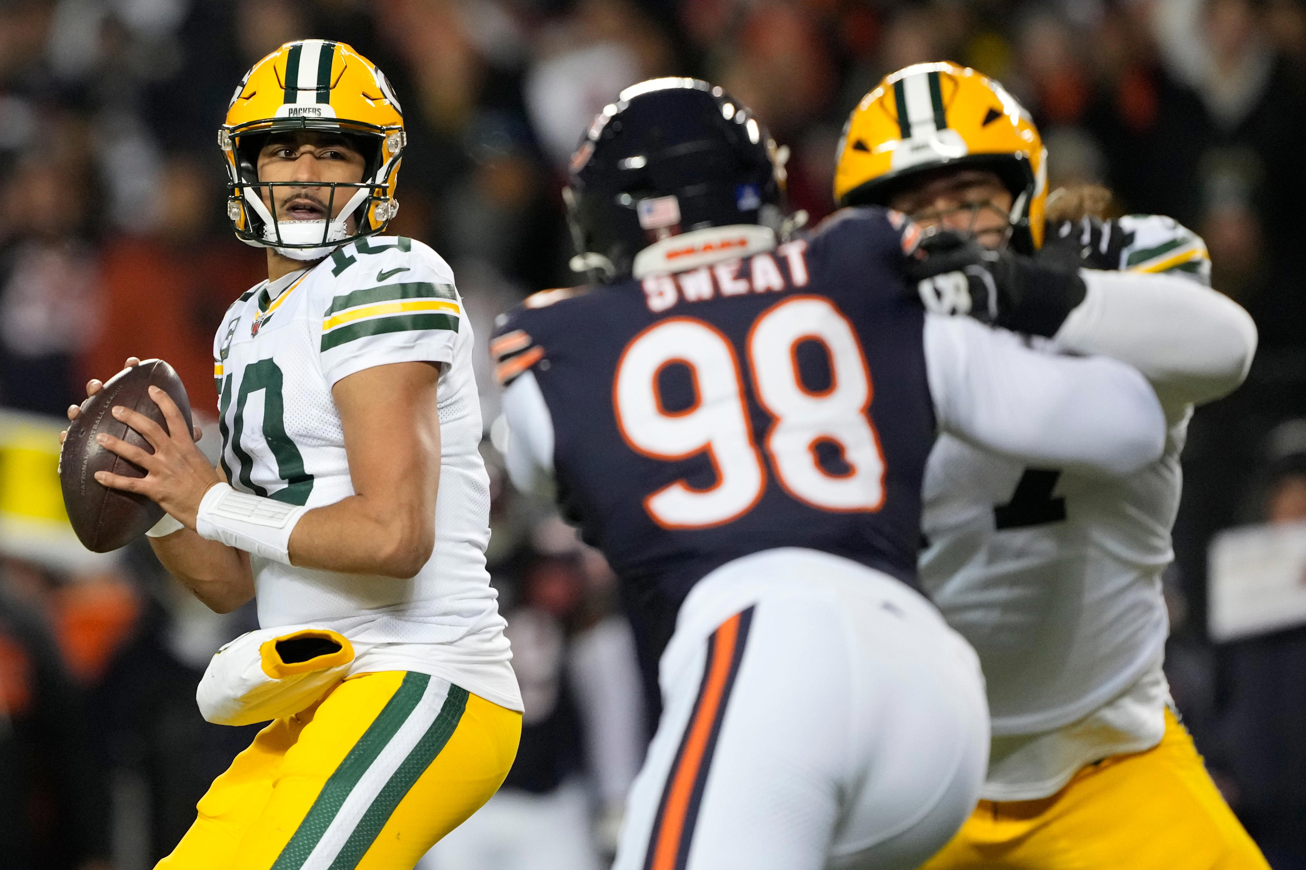 Packers vs Bears channel for NFL playoff game, TV, streaming site