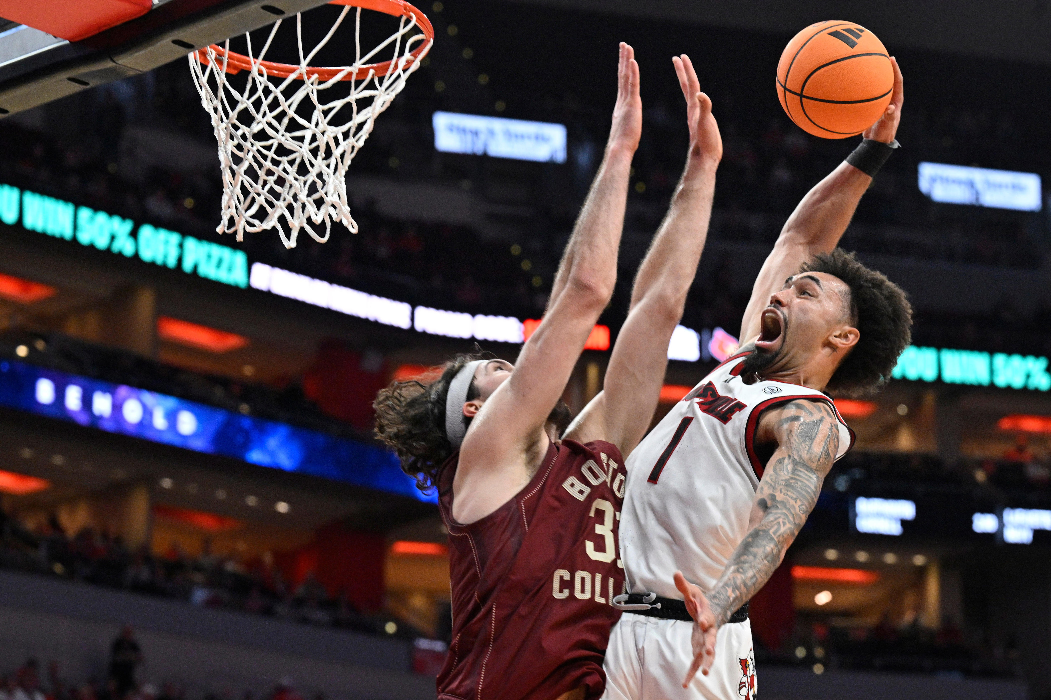 Will Louisville basketball beat Virginia today? Expert prediction