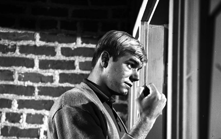 'Gunsmoke' star Roger Ewing dies at 83