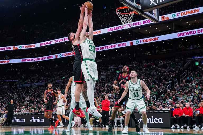 Celtics coach Joe Mazzulla highlights Sam Hauser’s underrated defense ...