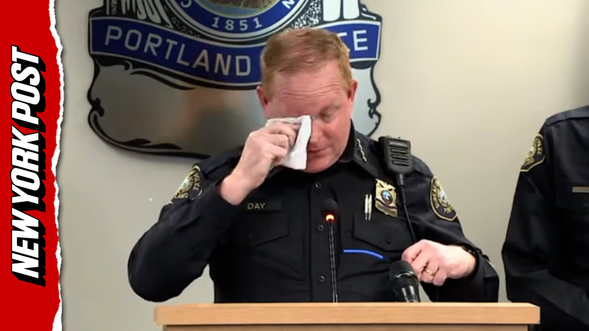 Portland police chief cries while confirming Tren de Aragua ties in CBP ...