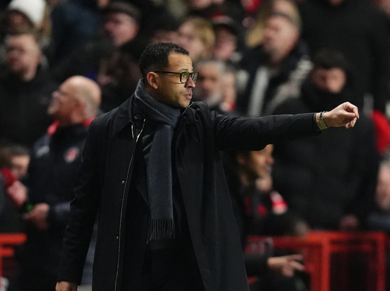 Rosenior gives Palmer and James news before Carabao semi with Arsenal